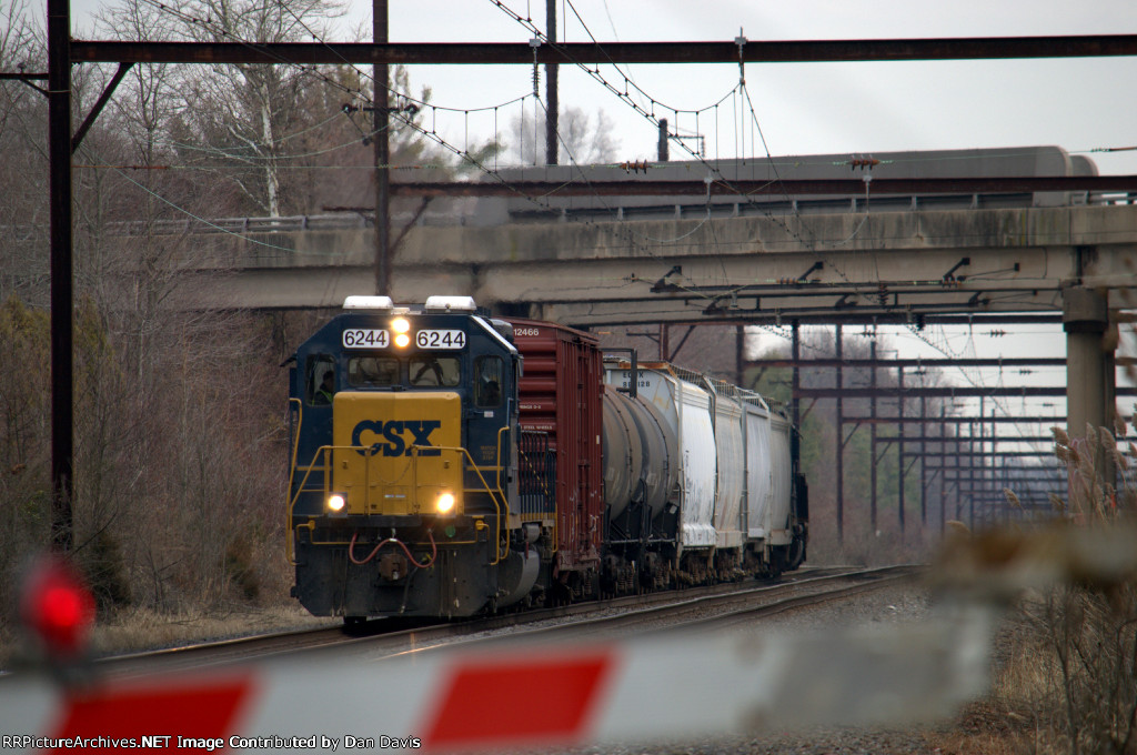 CSX GP40-2 6244 leads C770-26